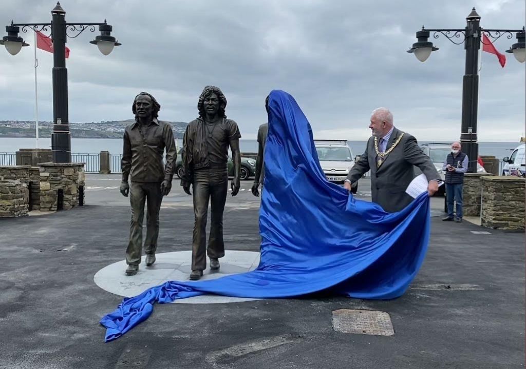 Bee Gees statue is unveiled on Isle of Man, near to where the Gibb ...