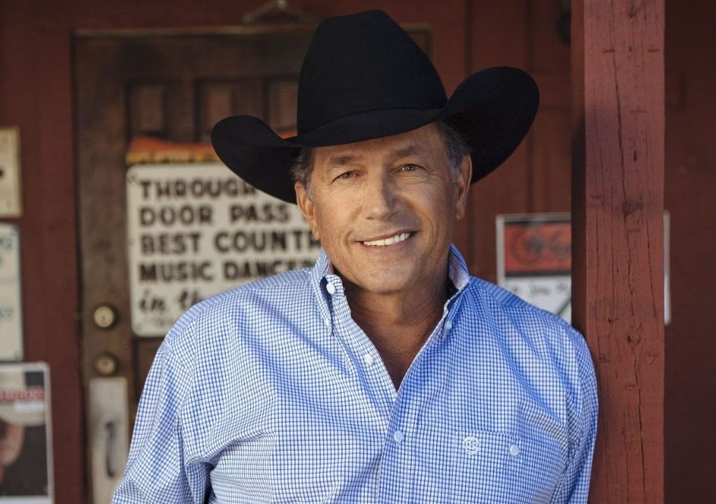 George Strait Brings Fans to Tears During Emotional Moment at Concert ...