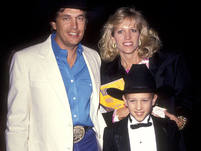 BREAKING: Just 34 Minutes Ago in San Antonio, Texas — George Strait, 73 ...